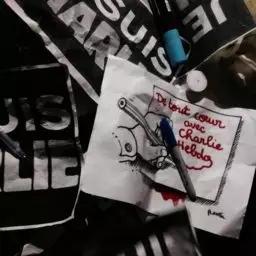 Londončani marš solidarnosti za Charlie Hebdo na Trafalgar skveru 26878_9