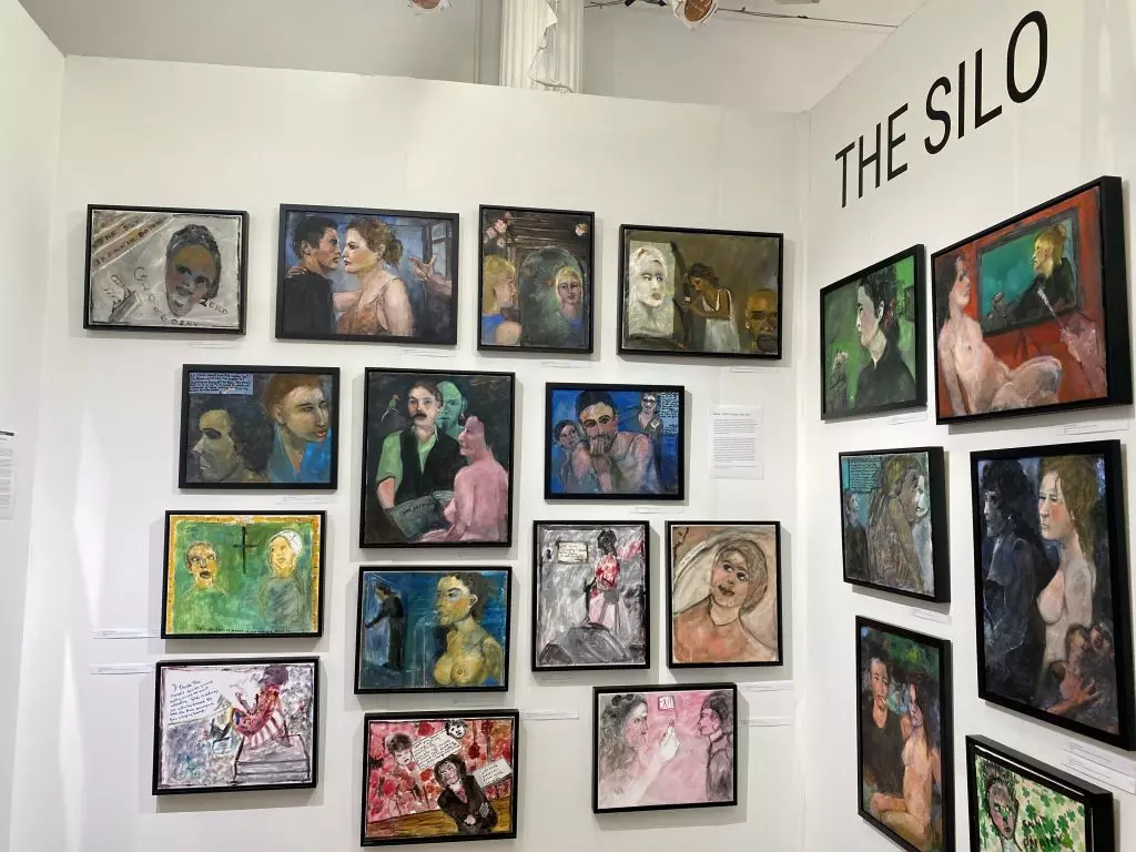 The Silo: Living With Art Gallery sa Milanville, Pennsylvania, sa Outsider Art Fair ng New York. Larawan ni Sarah Cascone.