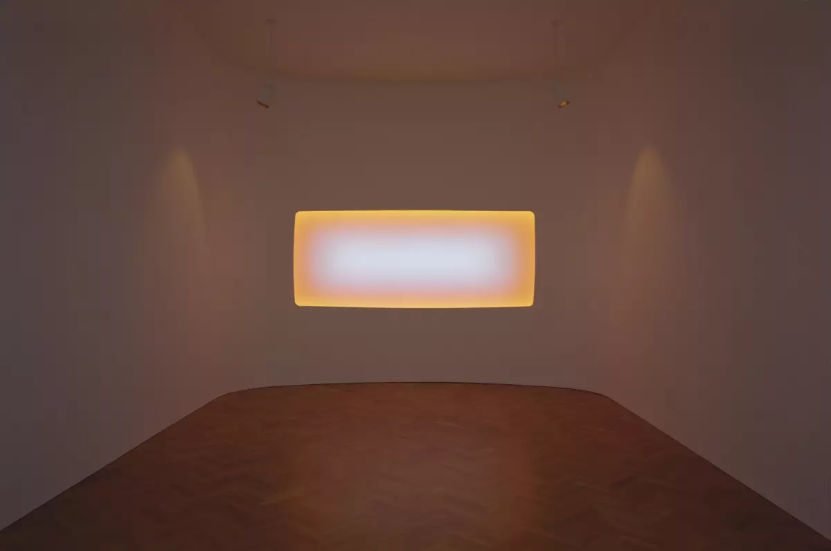 James Turrell Pelée (2014) Foto: Florian Holzherr © James Turrell, duweni Galeri Pace