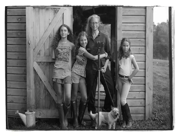 Annie Leibovitz amb els seus fills, Sarah, Susan i Samuelle Rhinebeck, Nova York, 2015 Foto: ©Annie Leibovitz.