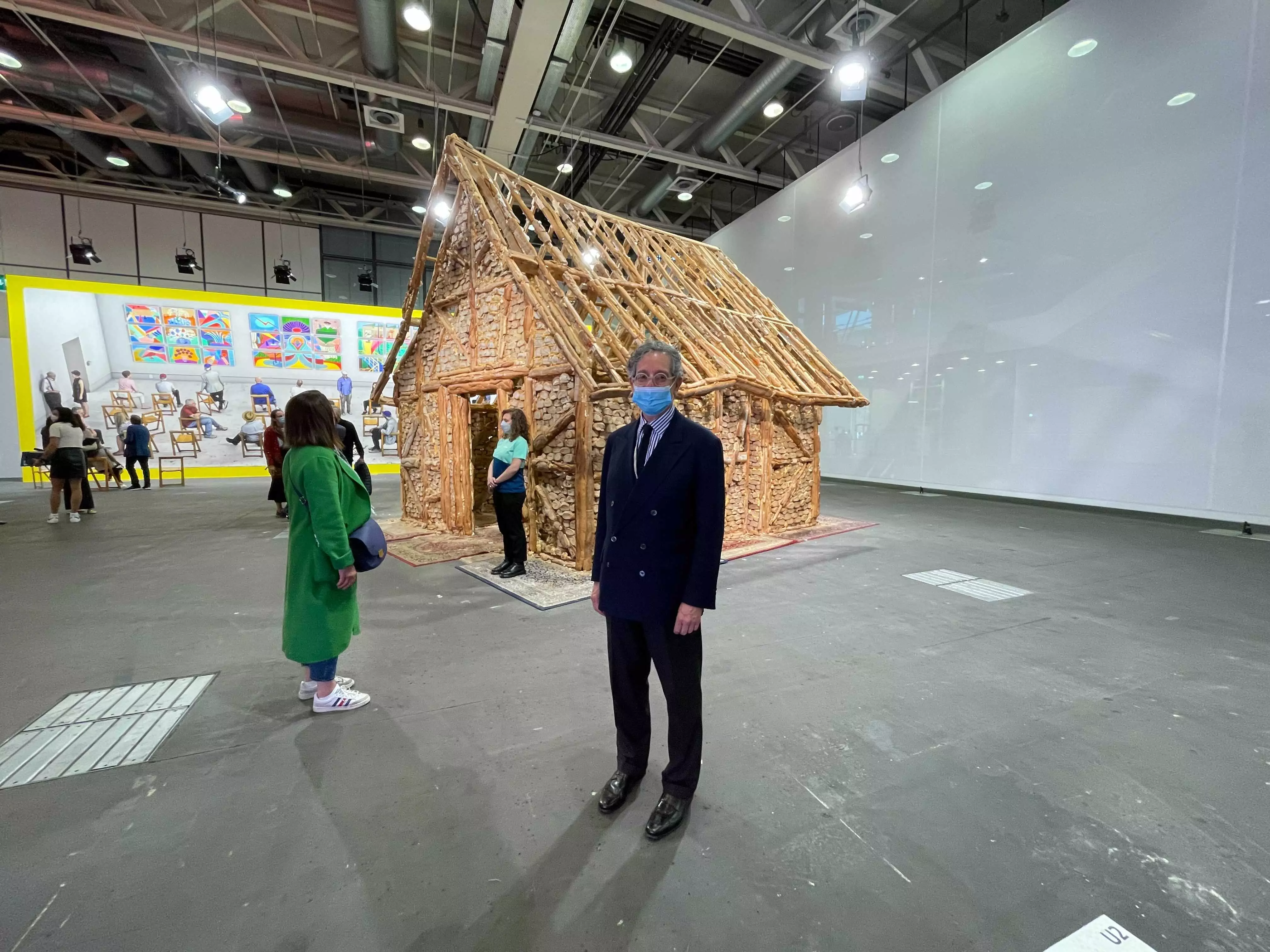 Art Basel Unlimited, la sezione della fiera per le opere di grandi dimensioni, debutta con una casa del pane da 3 milioni di dollari e un sacco di grandi dipinti