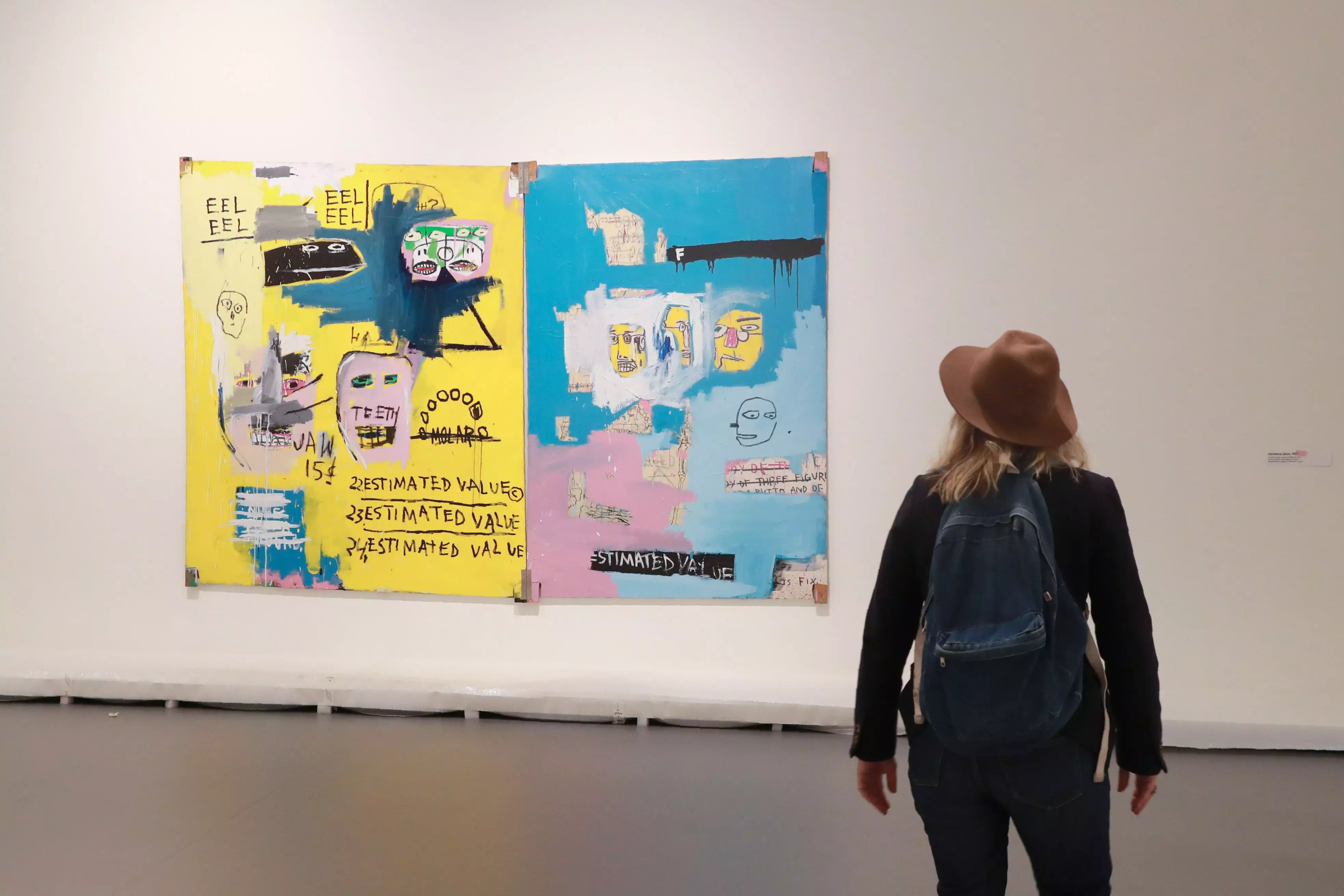 Na Ona ke Mosebetsi o Turu Ka ho Fetisisa ho Art Basel? Morekisi a le mong o tlisitse pente e ncha ea lidolara tse limilione tse 40 ka Jean-Michel Basquiat.