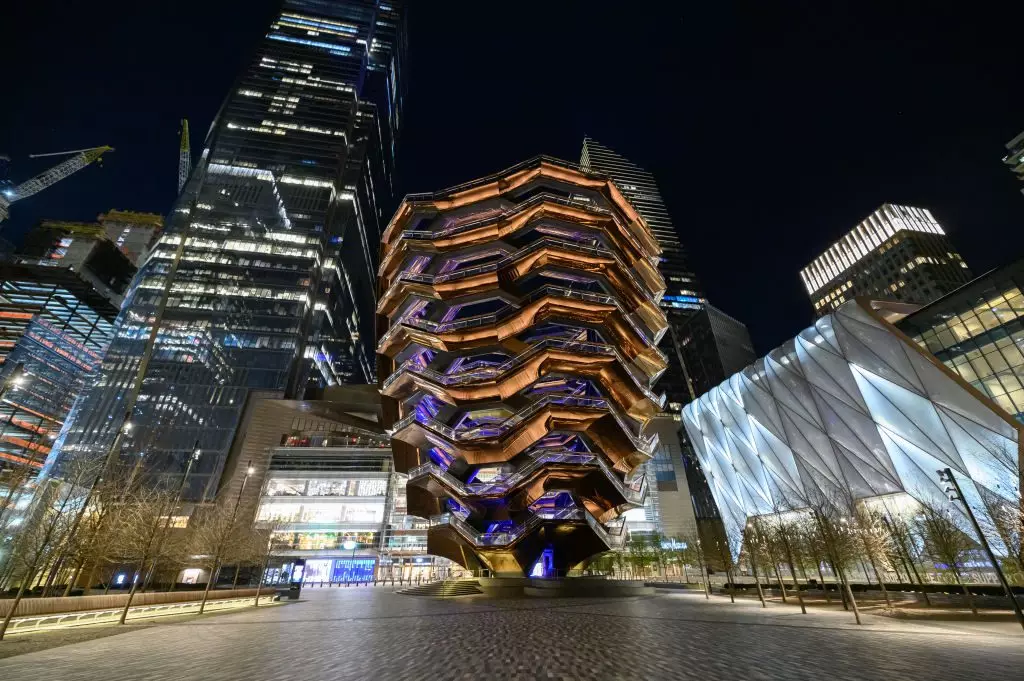 The Vessel and The Shed at Hudson Yards أثناء جائحة الفيروس التاجي في 9 أبريل 2020 في مدينة نيويورك. الصورة: نعوم غالاي / جيتي إيماجيس.