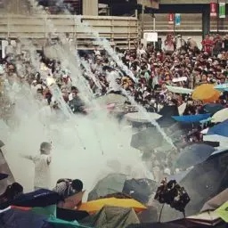 hong-kong-protester-auktioner