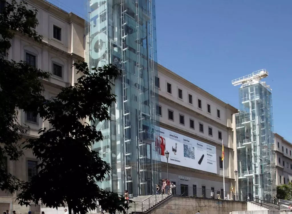 อาคาร Sabatini ของ Museo Reina Sofia เป็นโรงพยาบาลเดิม ภาพถ่ายโดย Joaquin Cortes / Roman Lores