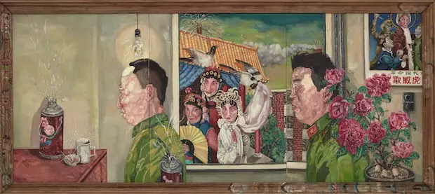 Liu Wei, The Revolutionary Family Series (triptych), 1994. Obraz vytvořil umělecký cenový rekord, když se 3. dubna prodal za 5 milionů dolarů na večeru Sotheby’s Modern and Contemporary Asian Art Evening v Hong Kongu. Foto: s laskavým svolením Sotheby’s.