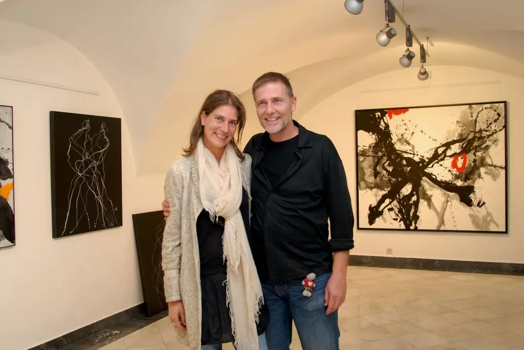 Os directores Michaela e Christian Czaak afirman que non se cumpriron varias garantías dos organizadores da feira. Foto: Galerie Czaak, Viena