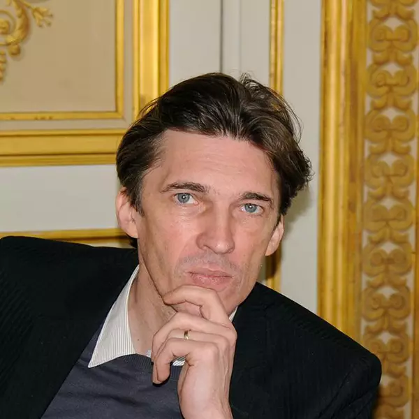 Nicolas Bouriaud Ta hanyar: Prix Meurice zuba l'art na zamani