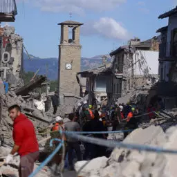 Terremoto en Italia destruye frescos del siglo XV 29075_10