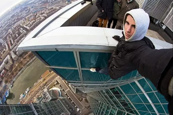 Kirill Oreshkin, Look de gratte-ciel. Photo : Kirill Orechkine.