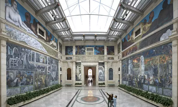 Die Rivera-hof by die Detroit Institute of Arts. Foto: met vergunning van die Detroit Institute of Arts.