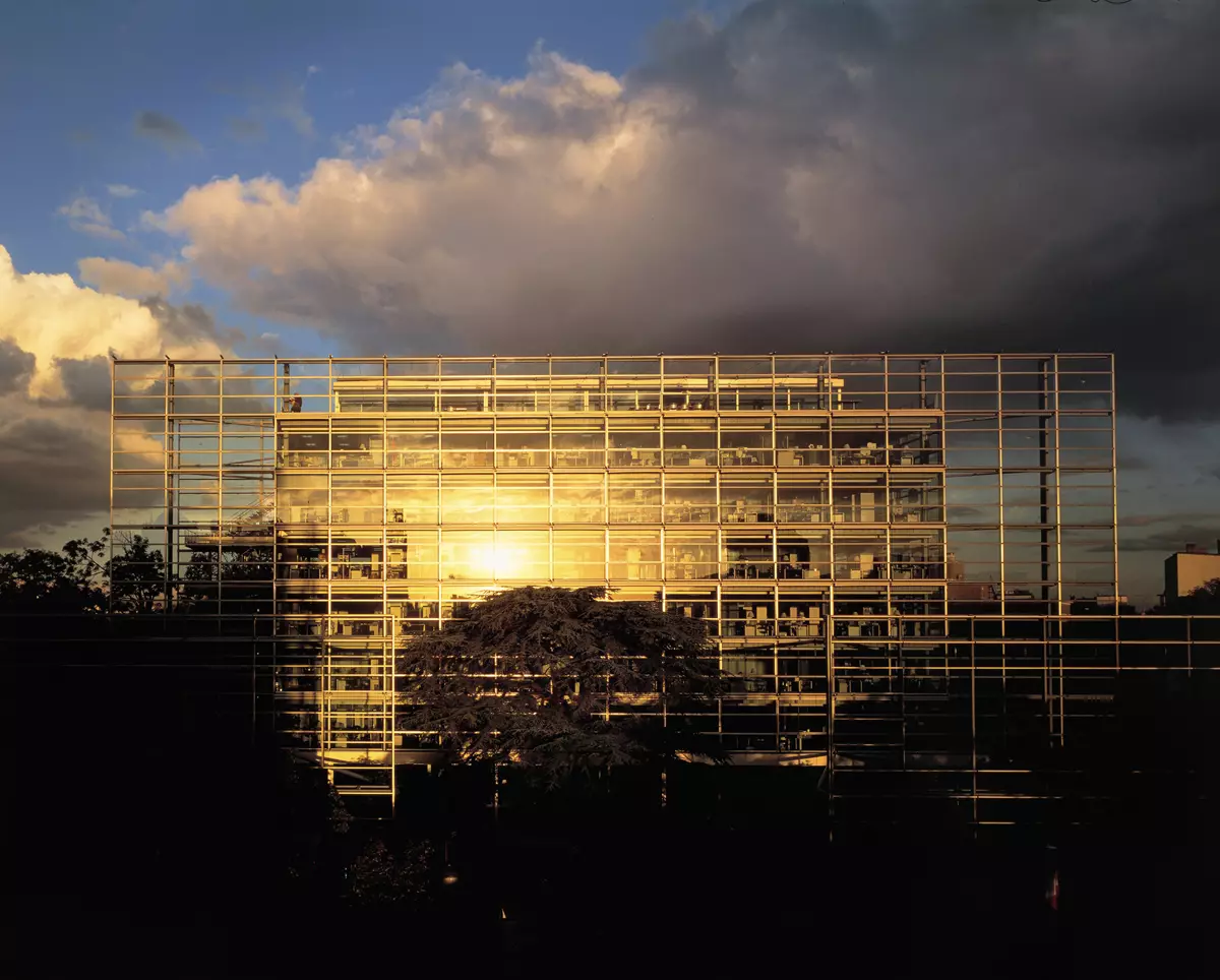 Fondation Cartier Boulevard Raspail, Jean Nouvel tarafından tasarlandı Nezaket Fondation Cartier pour l'art contemporain, Paris