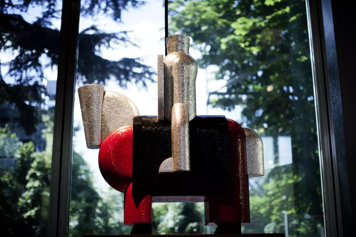 Alessandro Mendini, Il Cavalier Di Dürer, 2011 مجموعه بنیاد Cartier pour l'art contemporain, Paris (acq. 2012) © الساندرو مندینی عکس © توماس سالوا / لومنتو