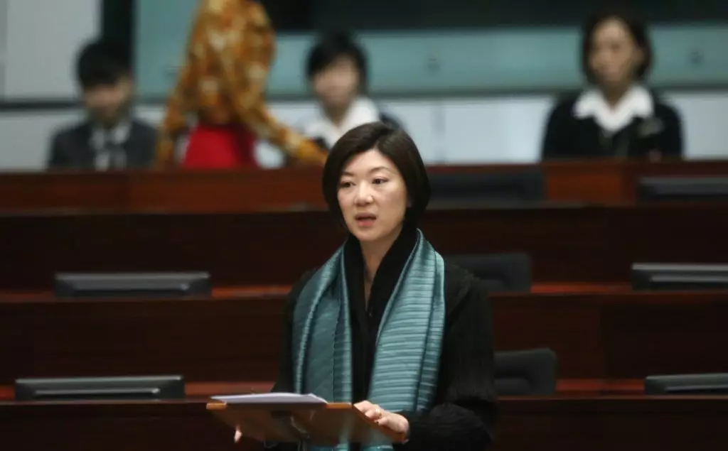 Lawmaker Eunice Yung Hoi-yan. Foto troch SCMP / Jonathan Wong, fia Getty Images.