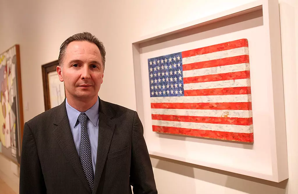 Brett Gorvy bei Christie's Pressevorschau von Werken aus der Sammlung von Michael Crichton bei Christie's am 4. März 2010 in Beverly Hills. Mit freundlicher Genehmigung von Jesse Grant/Getty Images.