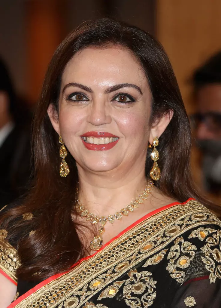 Nita Ambani នៅ British Asian Trust Reception ក្នុងឆ្នាំ 2013 នៅទីក្រុង Mumbai ប្រទេសឥណ្ឌា។ រូបថតរបស់ Chris Jackson/Getty Images។