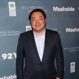 Jho Low အရှုပ်တော်ပုံအပြီးတွင် DiCaprio ကလင်တန်ညစာအား အာမခံပေးခဲ့သည်။ 31675_2