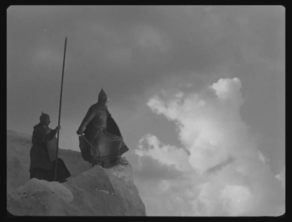 Sergei Eisenstein, Still from Alexander Nevsky, (1938)۔ بشکریہ Gosfilmofond، روسی فیڈریشن کی نیشنل فلم فاؤنڈیشن۔