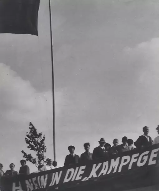 Tina Modotti, Shaqaalaha Rally, Berlin (1930). Sawirka: ixtiraam Richard Moore Sawir.