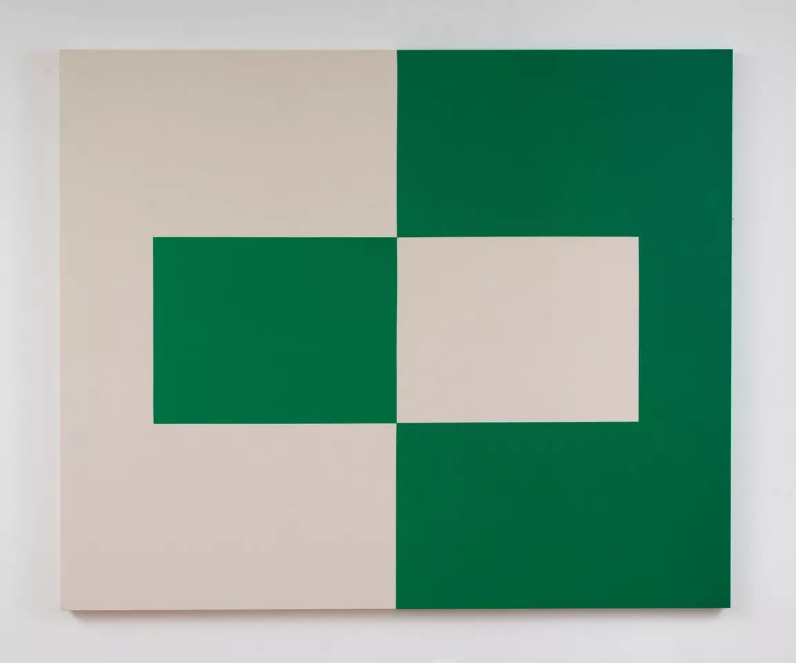 Carmen Herrera, Alba (2014). Nuotrauka: Carmen Herrera, Lisson galerija.