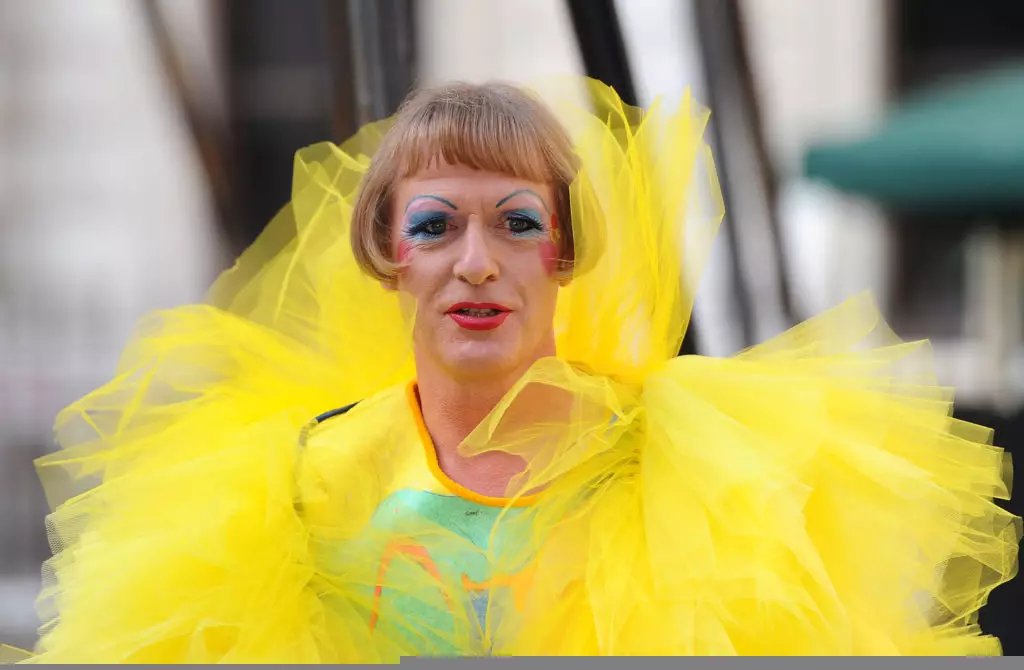 Onye na-ese ihe Grayson Perry na 2015. Foto Stuart C. Wilson/Getty Images.