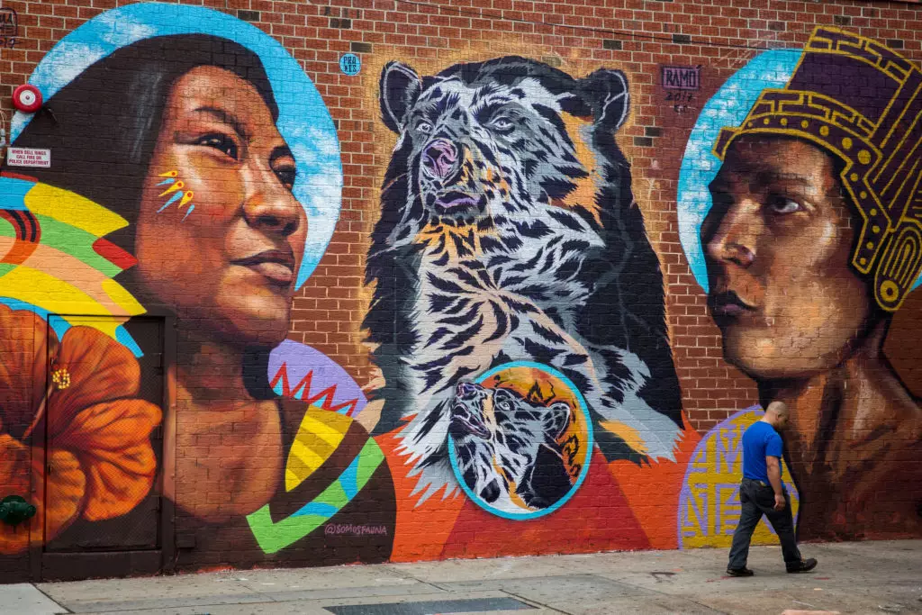 Gatukonst av konstnärerna Gauche och Praxis i Bushwick. Med tillstånd av Getty Images.