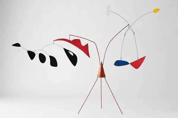 ALEXANDER CALDER Untitled , circa 1941 lambar logam, rod, kawat, cet 45 x 68 x 38 inci (114,3 x 172,7 x 96,5 cm) Karya ieu inscribed