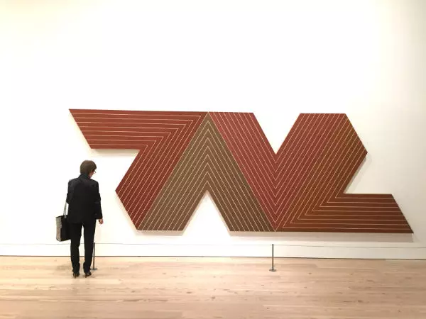 Installatiounsbild vum Frank Stella, Keeserin vun Indien (1965) op der WhitneyImage: Ben Davis