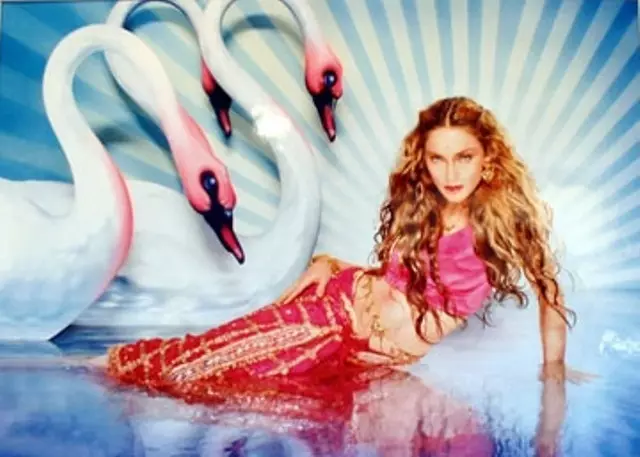 David LaChapelle Mythical Swans: Madonna, New York, Rolling Stone (1988) Yees duab: Rose Shrimp Fine Art