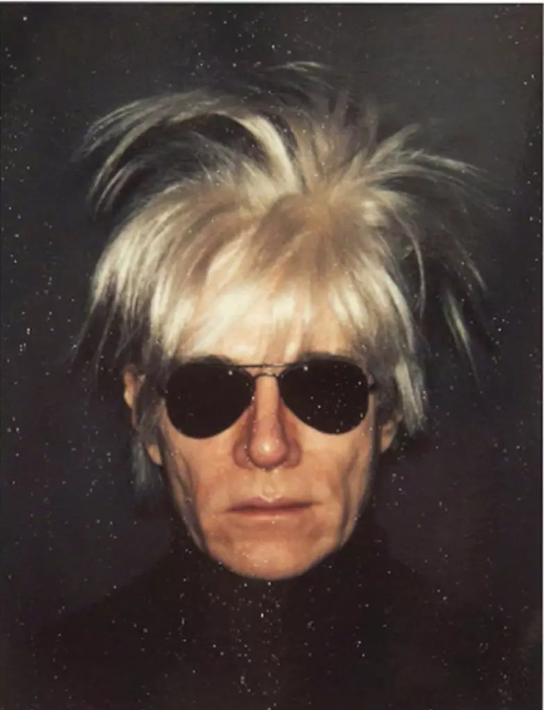 Andy Warhol, Autoportret în Fright Wig (1986).