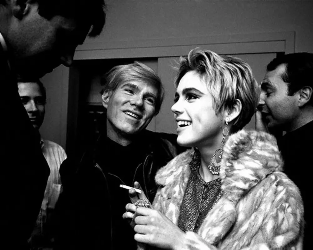 Andy Warhol și Edie Sedgwick circa 1965. Foto: Steve Schapiro/Corbis