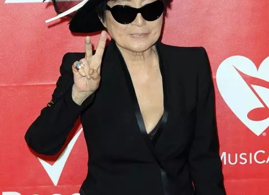 Yoko Ono. Ifoto ngoncedo lukaPatrick McMullan.