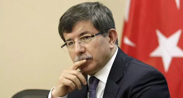 Cascada de campanie de promovare a prim-ministrului Ahmet Davutoglu s-a inversat Foto: Balkan Inside