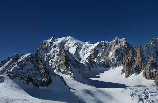 A fotografía máis grande do mundo é do Mont Blanc