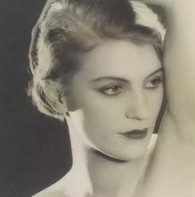 Banyak Ray, Lee Miller (1930).