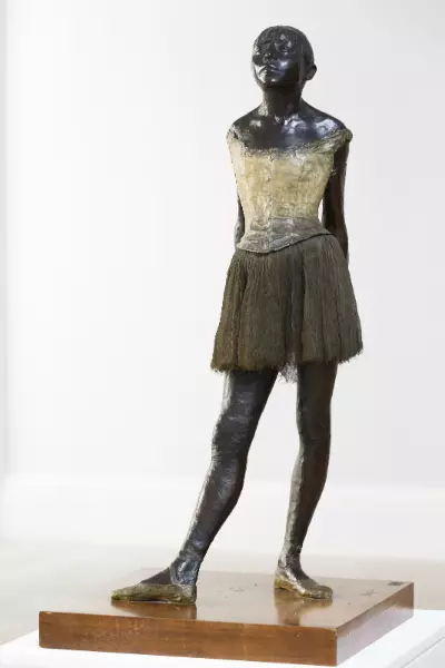 Edgar Degas, Petite Danseuse de quatorze ans Um 1879-81 in Wachs ausgeführt und ab 1922 in Bronze gegossen. Foto: Sotheby's