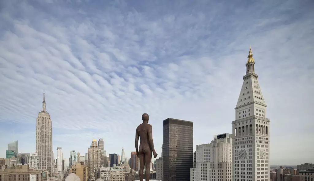 Antony Gormley, Ibirori Horizon, New York, 2010. Ifoto: tuyikesha umuhanzi.