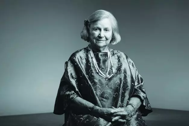 Philanthropist Olga Hirshhorn O shoele a le lilemo li 95