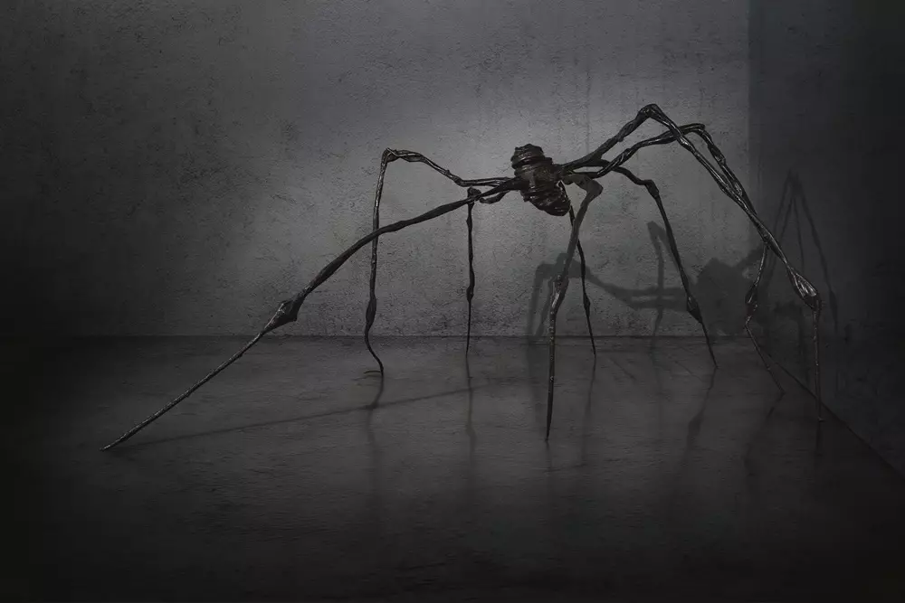 Louise Bourgeois, Spider (a genhedlwyd yn 1996, cast yn 1997). Llun trwy garedigrwydd Christie's