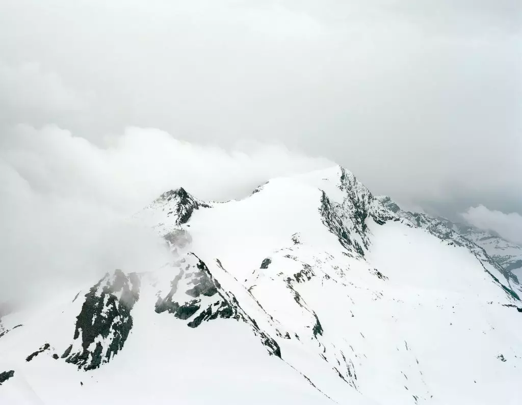 Axel Hütte, Kitzsteinhorn (2012). Iteriba ti Galerie Wilma Tolksdorf.