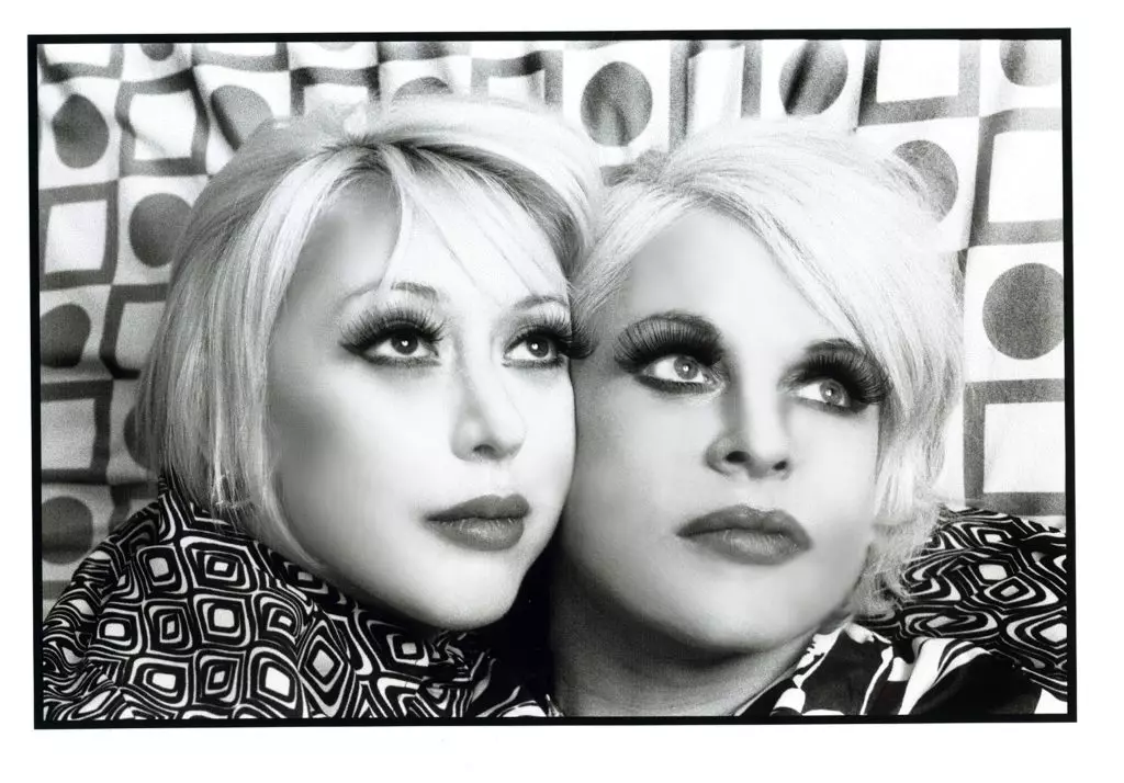 Jenesis P-Orridge na Lady Jaye Breyer. Foto sitere n'aka Laure Leber.