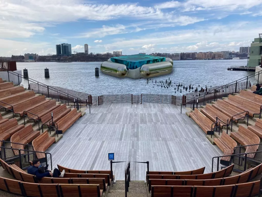 Floating Ocean Chunk (South Pacific for North Atlantic) 1 (2021) de Ashley Bickerton, visto a través de CollectAR, la nueva plataforma de realidad aumentada de Lehmann Maupin, en Little Island en West 12th Street y Hudson River. Imagen cortesía de Ashley Bickerton y Lehmann Maupin, Nueva York, Hong Kong, Seúl y Londres.