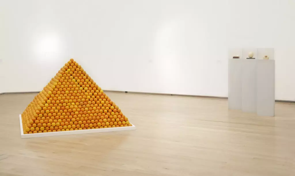 Roelof Louw's Soul City (Pyramid of Oranges) (1967). Kev lees paub los ntawm Flickr Creative Commons.