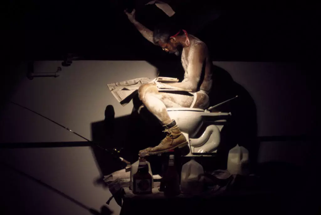 Il-Kundizzjoni tal-'Have-Not-Ness': Għaliex l-Artist tal-Performance Pope.L Tpoġġi Ġismu fuq il-Linja u Jħaddan il-Vulnerabbiltà 4641_3