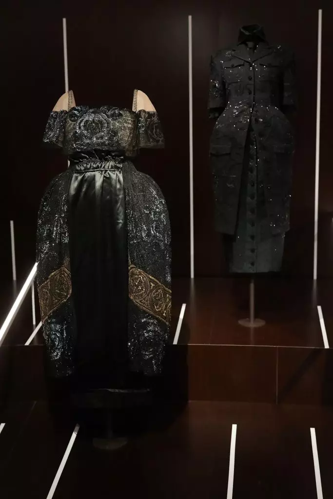 L'últim espectacle de Costume Institute al Met tracta sobre la naturalesa cíclica de les tendències de la costura: vegeu imatges aquí 4881_10