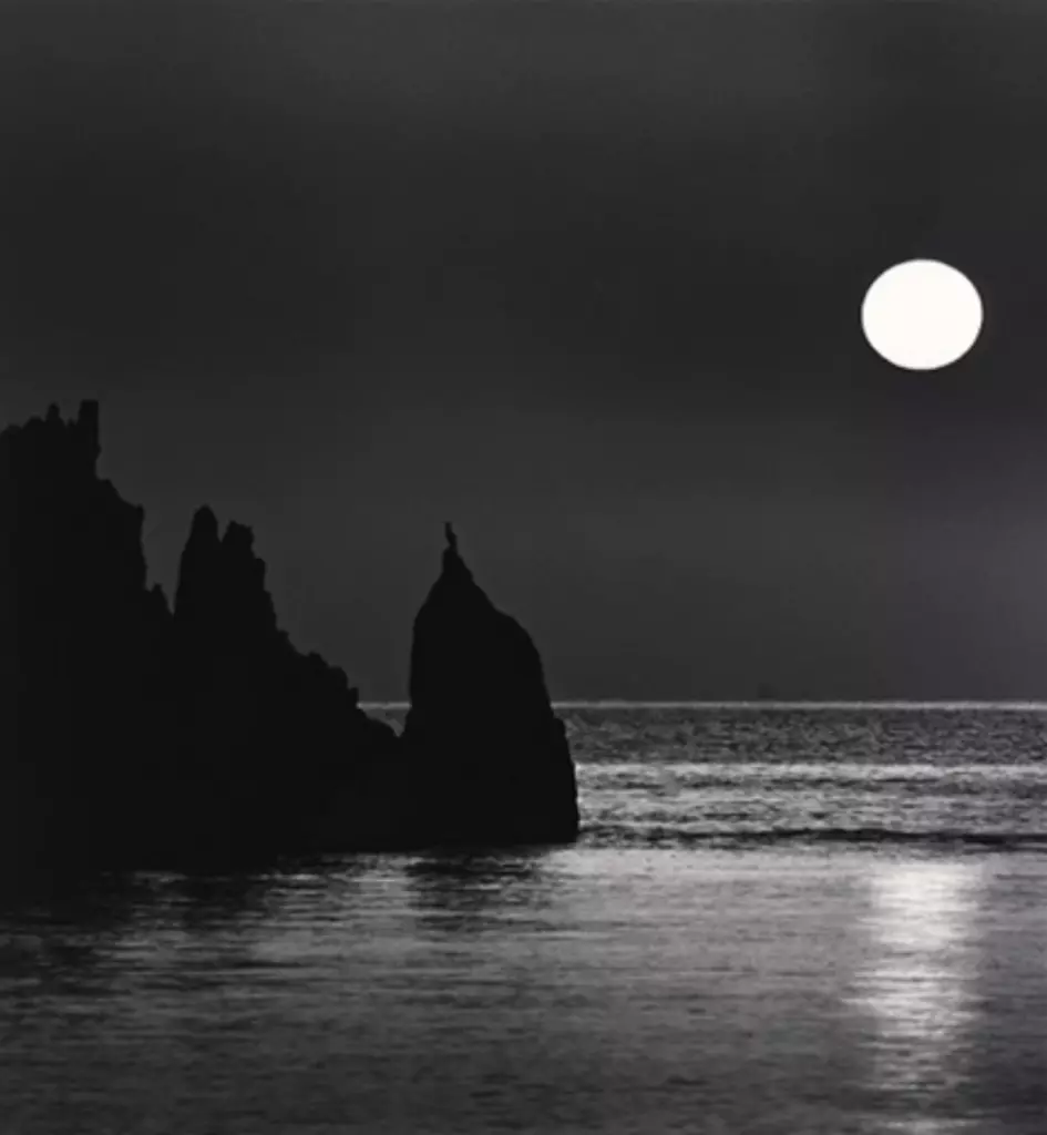 Michael Kenna, Waƙar Tsuntsaye na Morning (2002). Ladabi na Galerija Fotografija.