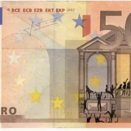 L'artista grec desfigura la moneda europea per destacar la crisi 54940_8