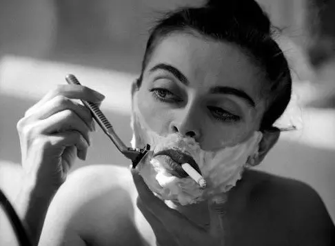 Guy le Baube, Shaving Smoking (1994). Courtesy of Avant Gallery.