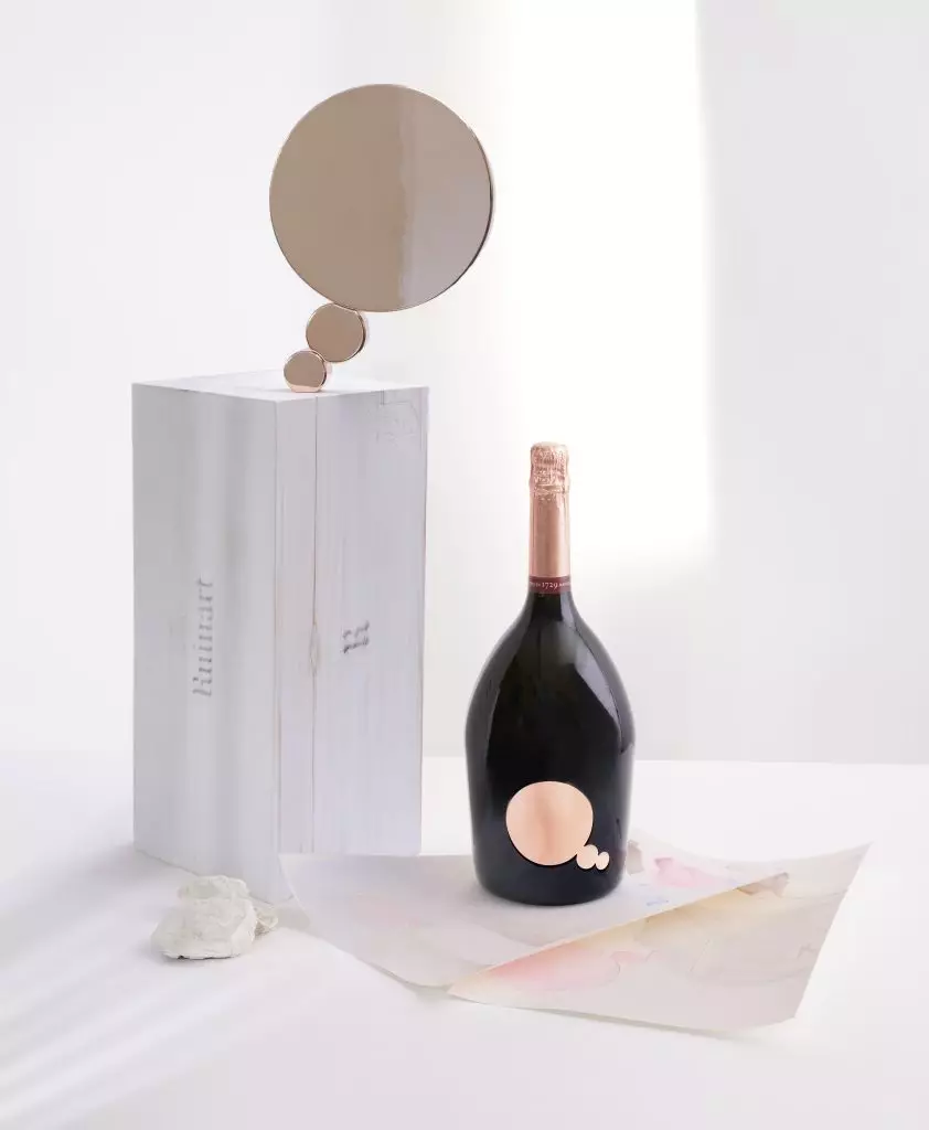 Hein'in sınırlı sayıdaki Ruinart Rosé Jeroboam'ı. Ruinart'ın izniyle.