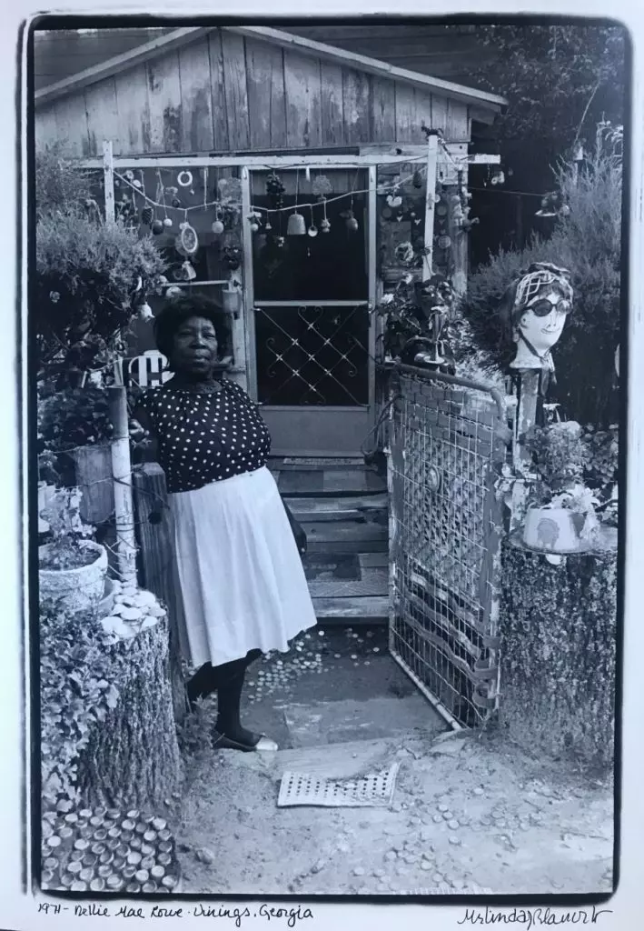 Melinda Blauvelt, Nellie Mae Rowe, Vinings, Georgia (1971/2021). Me mirësjellje të Muzeut të Lartë të Artit, Atlanta.